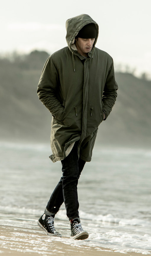 Luca Dirisio e il manifesto pop-consolatorio de "La mia gente" - RECENSIONE