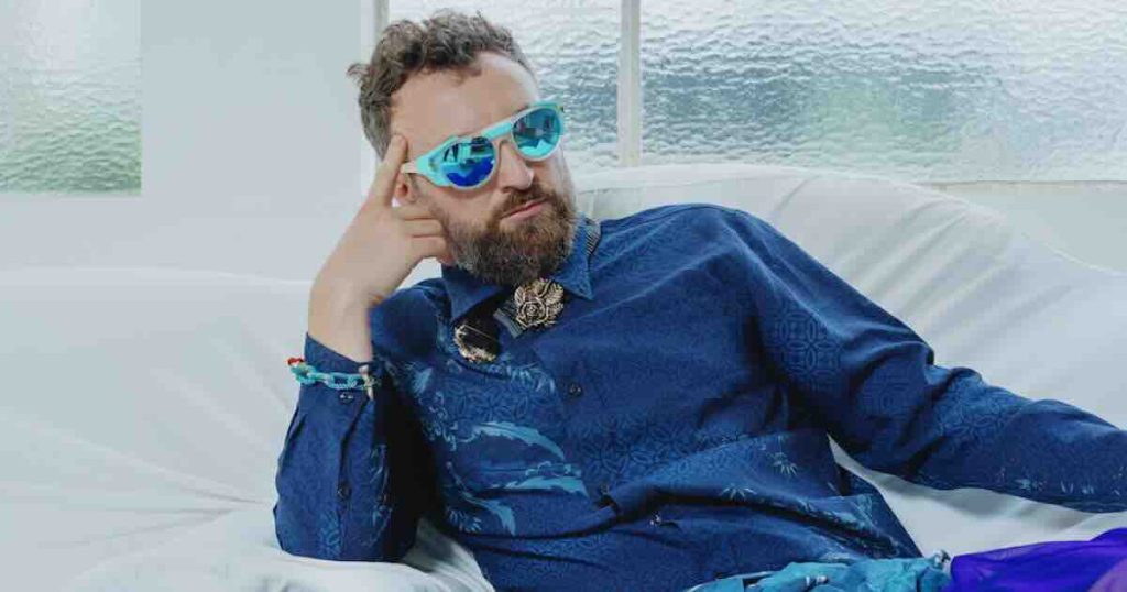 Dargen D’Amico, in attesa di Sanremo pubblica il nuovo brano "Pianti ...